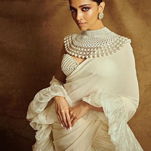 Deepika Padukone Shoots Her Shot In First Look From Pathaan