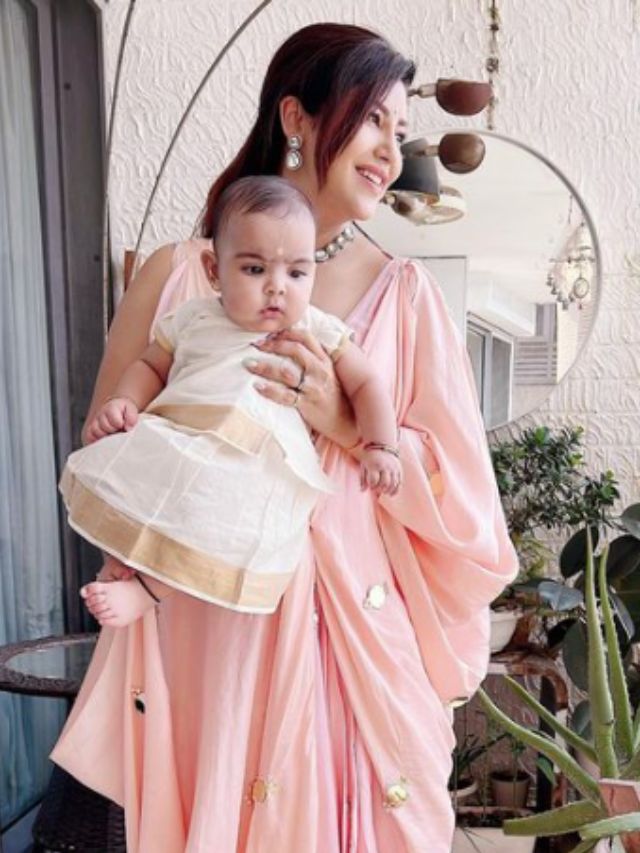 Debina Bonnerjee Serves Major Ethnic Fashion Inspiration For Moms-To-Be!