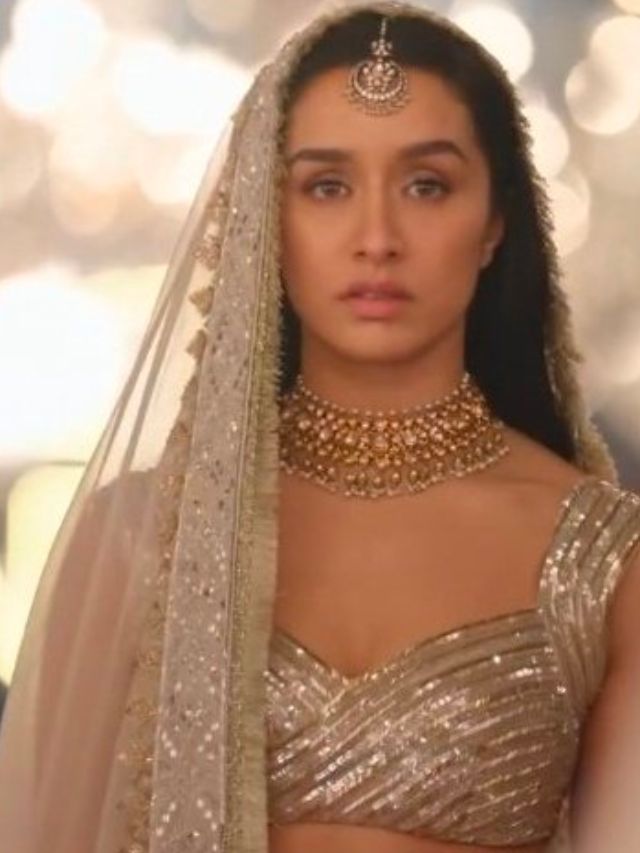 How To Achieve Shraddha Kapoor’s Makeup Look From TJMM Engagement Scene!
