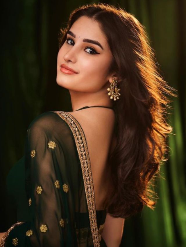 How To Do Cat Eye Eyeliner Like Raveena Tandon's Daughter Rasha Thadani?