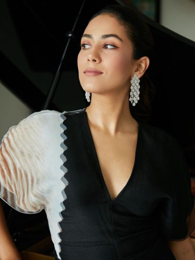 6 Times Mira Rajput Gave Us A Lesson In Styling Statement Earrings!