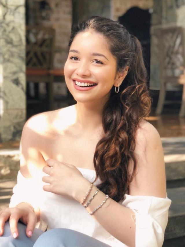 Sara Tendulkar की तरह पानी है निखरी कोमल त्वचा, तो दही का ऐसे करें ...