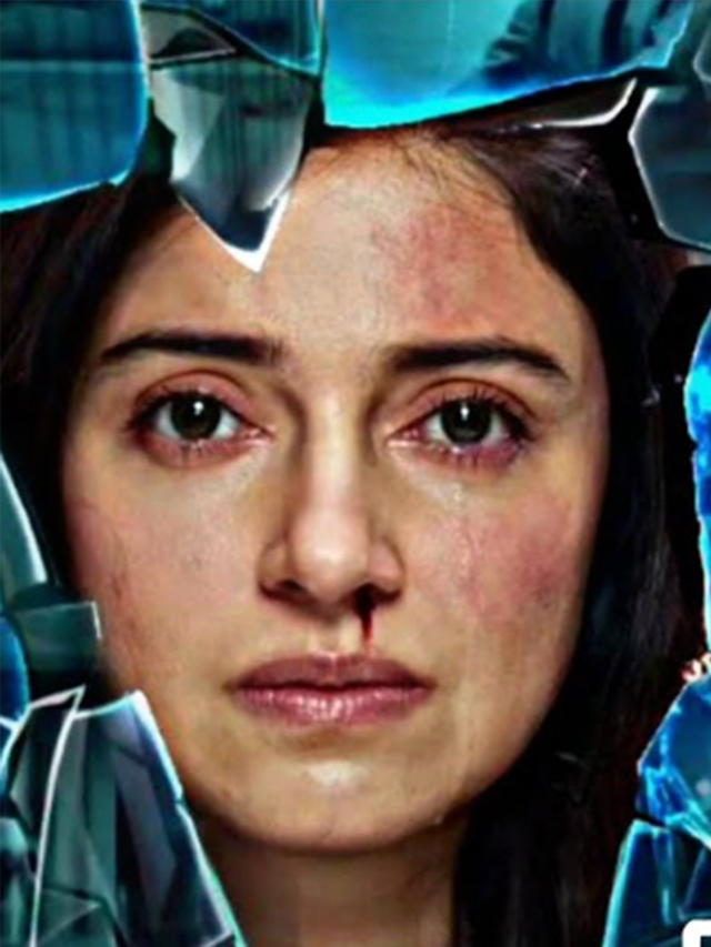 Divya Khossla Bags Best Actress Award For Savi. Big Win!