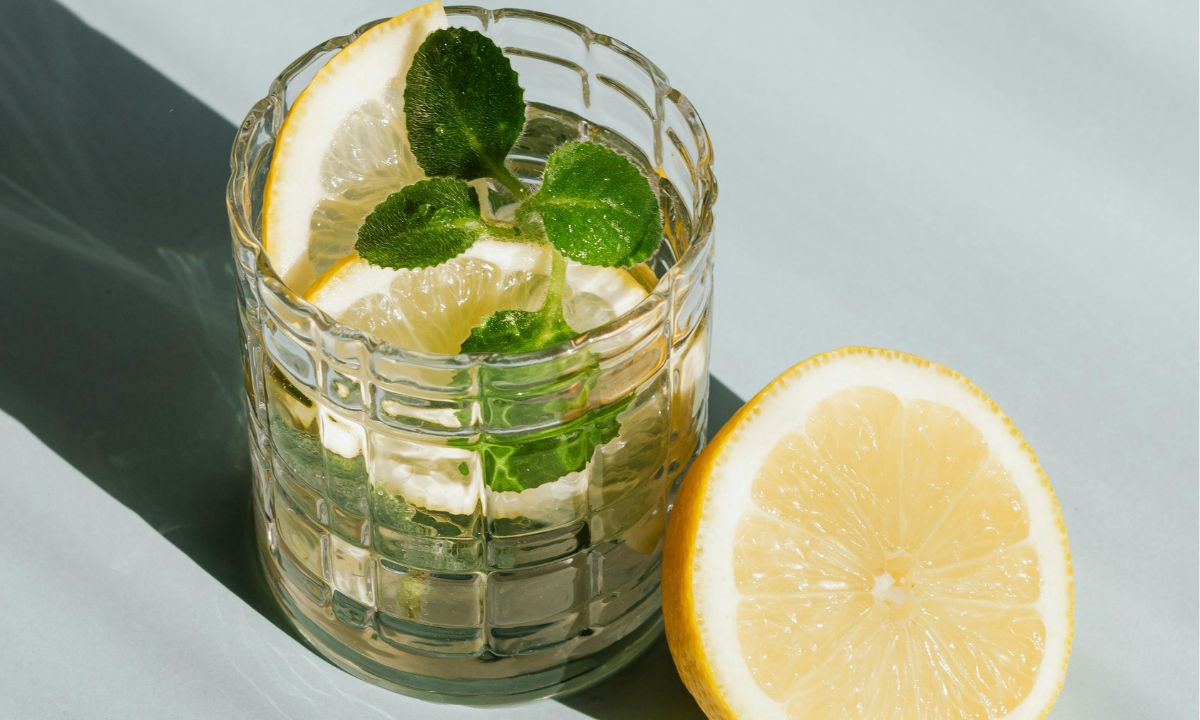 From Glowing Skin To Maintaining PH Balance, 10 Benefits Of Drinking ...