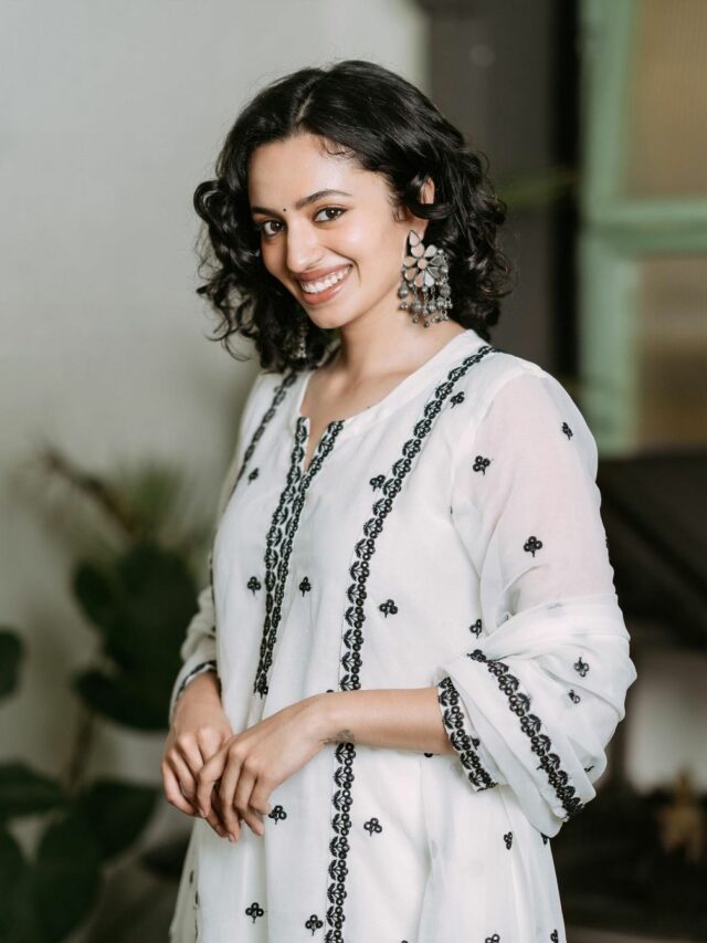 8 Summer Makeup By Kalki 2898 AD Star Malvika Nair To Bookmark