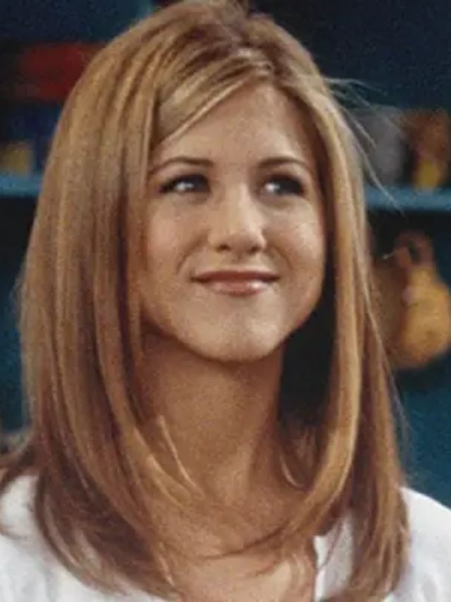 How To Recreate Rachel Green’s Iconic Blowout Hairstyle From FRIENDS? 8 ...